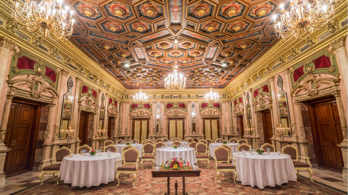 Dynasty Hall | Meetings & Events | Hotel Yak & Yeti, luxury 5 Star ...