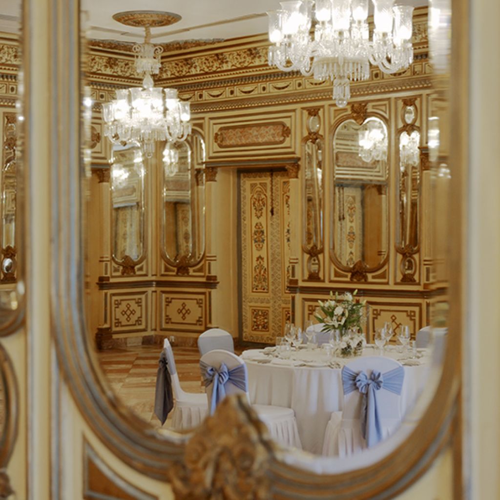 Regency Hall | Meetings & Events | Hotel Yak & Yeti, luxury 5 Star ...